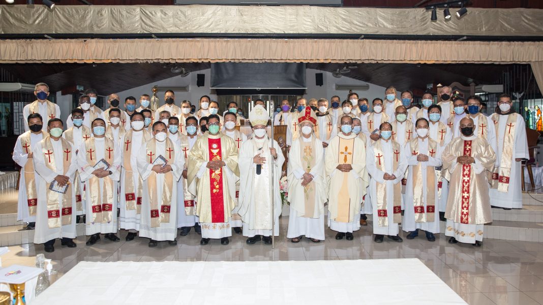 Archdiocese of Kuching celebrates double priestly ordination after 27 ...