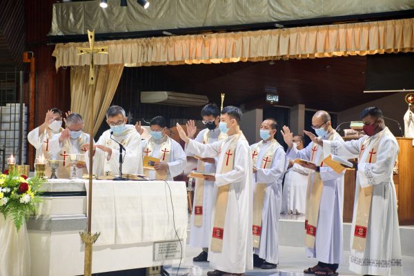 15 seminarian diangkat menjadi ‘lector’, ‘acolyte’ di Misa Kesyukuran ...