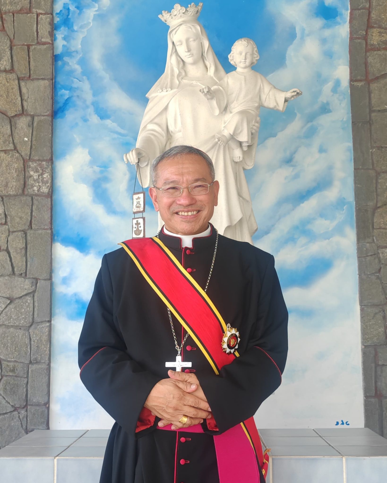Archbishop Simon Poh conferred 'Dato' at TYT Awards Ceremony - Today's ...