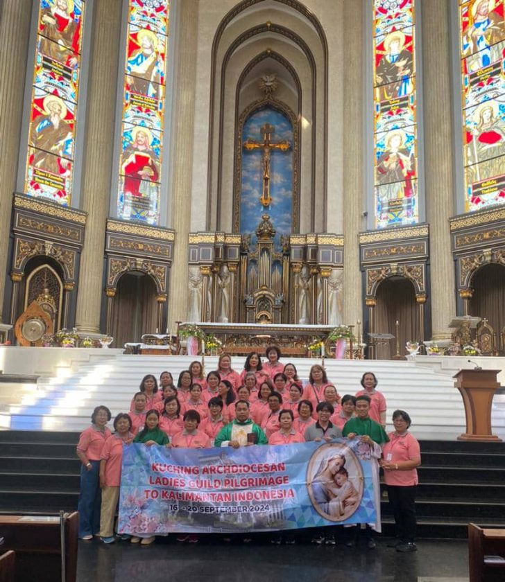 ‘Ladies Guild’ Keuskupan Agung Kuching berziarah ke Kalimantan ...